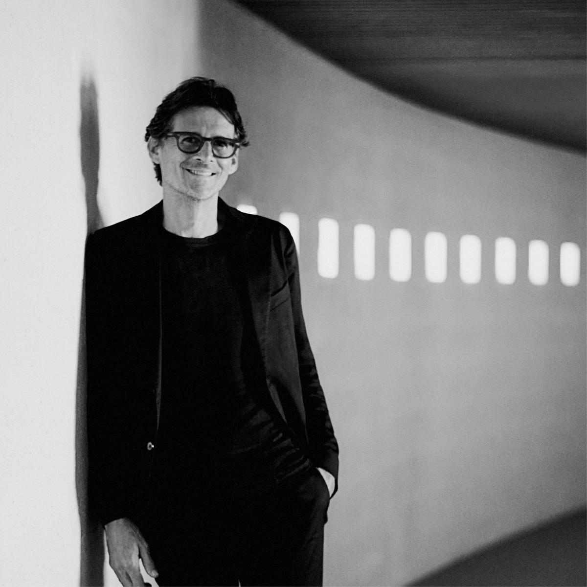 必久戴眼鏡公司 | Visual Tech Optical